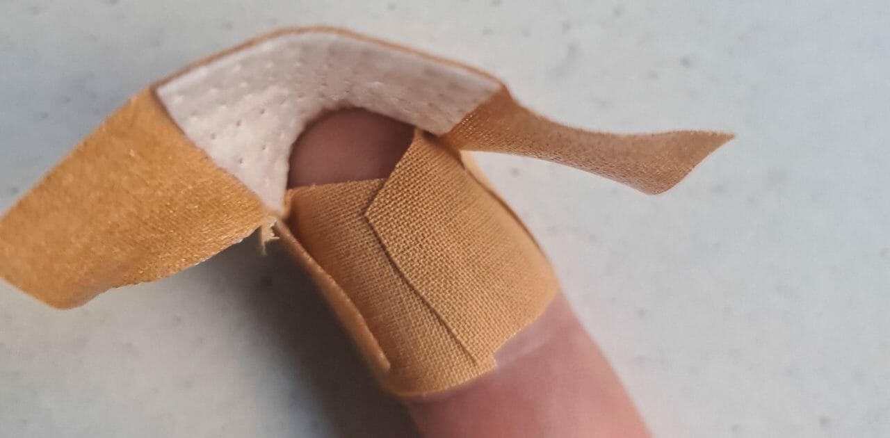 Der Ostalbwanderer | Fingerverletzungen richtig verbinden